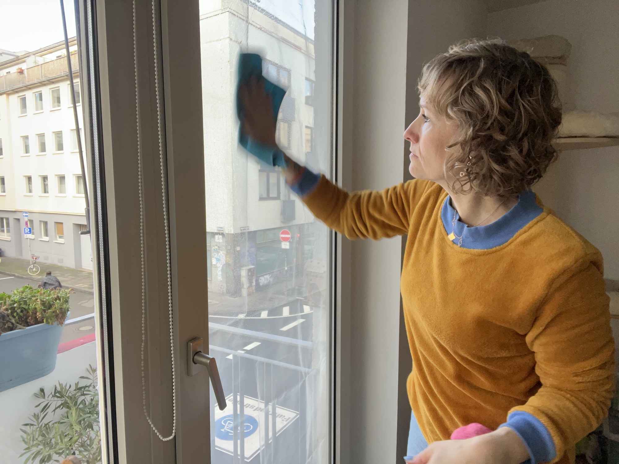 Haushaltstipp: Fensterputzen leicht gemacht - LÄCHELN UND WINKEN